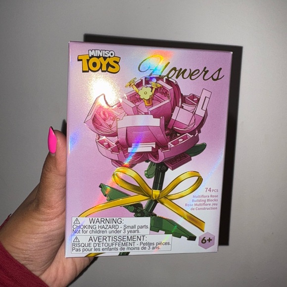 Miniso | Toys | Miniso Toys Flowers 74 Piece Building Blocks | Poshmark